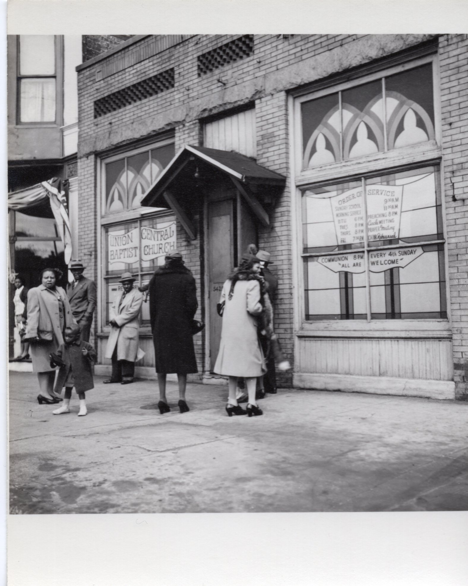 War Bonds: Yuichi Idaka and László Moholy-Nagy, photographs from 1925 ...